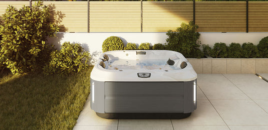 Jacuzzi Hot Tubs – Premium Pool and Spa